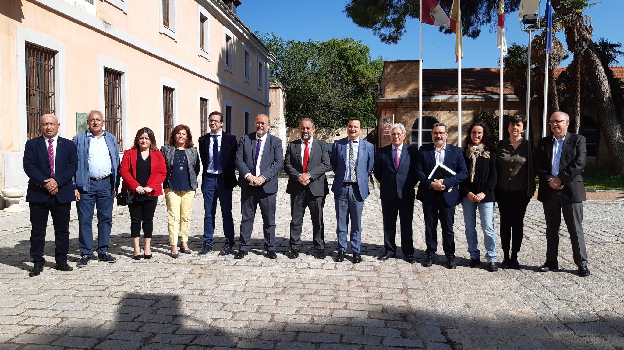 Firman un convenio para ampliar el 'Erasmus Rural' en CLM